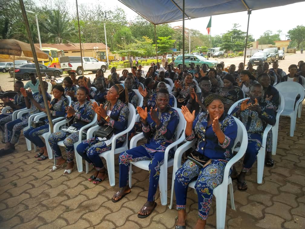 Mise en œuvre du dispositif Azôli par l’AnpE : 94 jeunes reçoivent leur ...